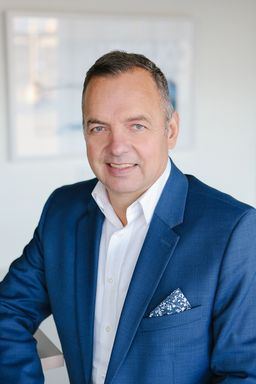 Ian Watson - Coldwell Banker Horizon Realty - Coldwell Banker International